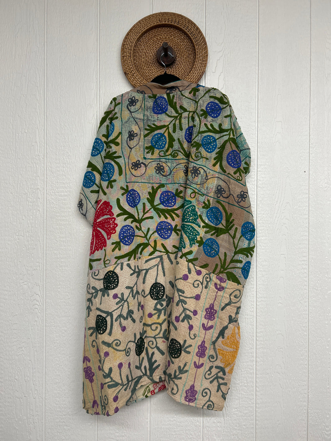 Suzani Muu – Kantha Bae